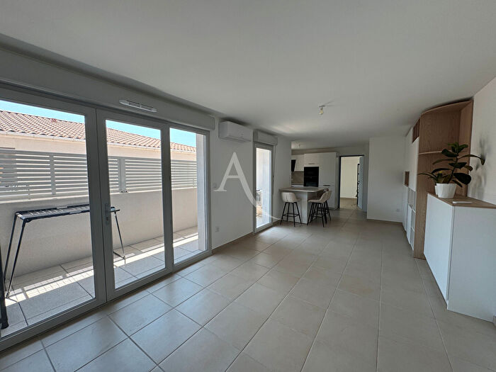 Appartement 4 pièces à Nîmes, Les Amoureux, à louer
