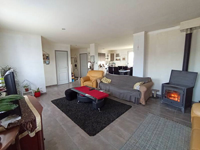 Maison à vendre - Beausemblant - 4 pièces - 1 chambre