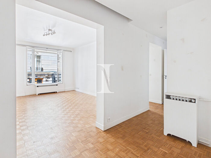 Appartement 3 pièces à vendre à Paris 6ème, Rennes