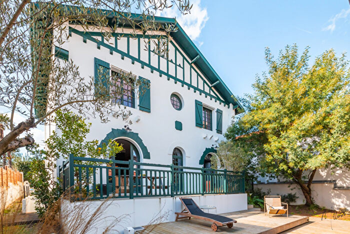 Maison à vendre - Biarritz, Saint-Martin, Lahouze, Verdun - 6 pièces - 4 chambres