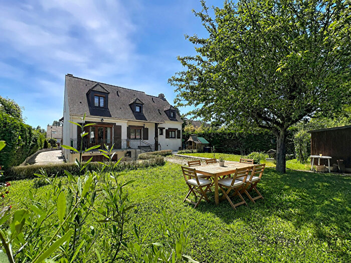 Maison 7 pièces à vendre à Magny-les-Hameaux