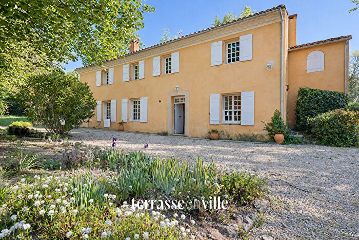 Aix-en-Provence, Puyricard, Célony : Maison 8 pièces à vendre