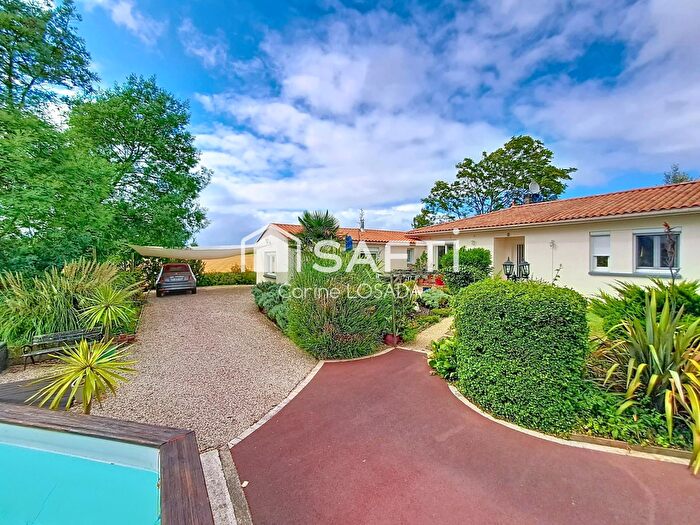 Maison à vendre - La Bretonnière-la-Claye - 6 pièces - 3 chambres