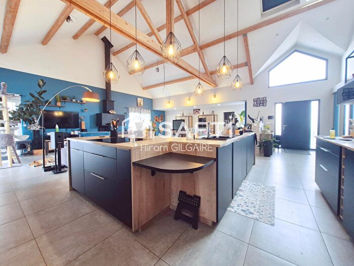 Moyvillers : Maison 7 pièces à vendre