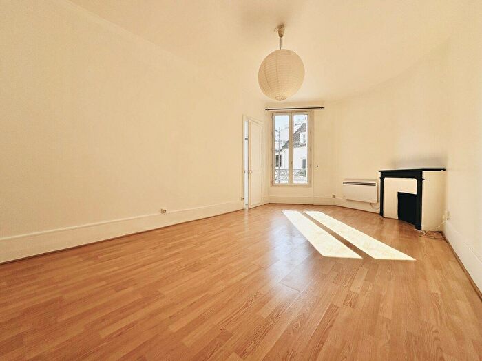 Appartement à louer - Violet Commerce, Paris ème arrondissement - 1 pièce