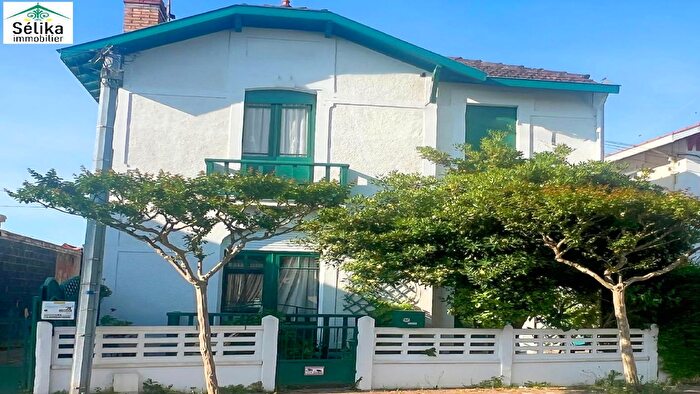 Maison à vendre - Arcachon, Saint-Ferdinand - 4 pièces - 3 chambres