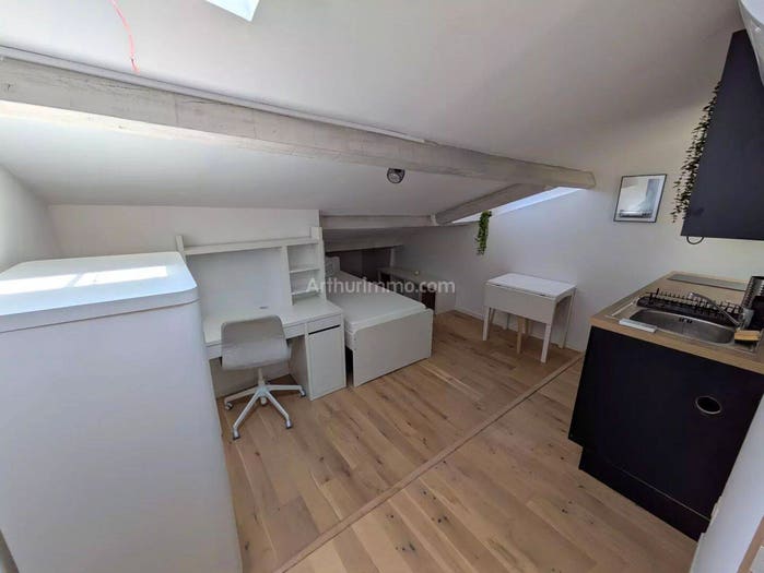 Appartement 1 pièce à Centre Ville, Aubagne, à louer