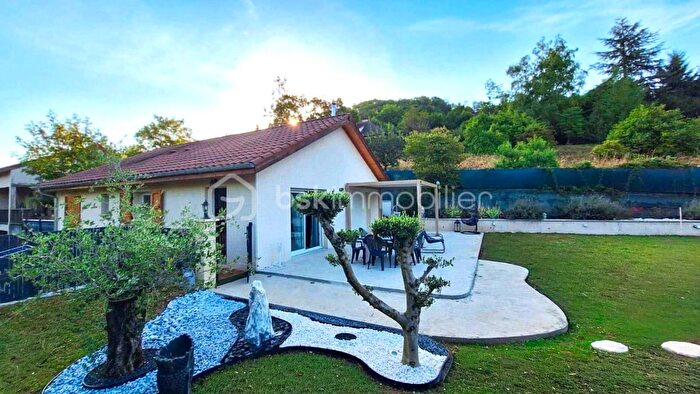 Maison à vendre - Virieu - 4 pièces - 3 chambres