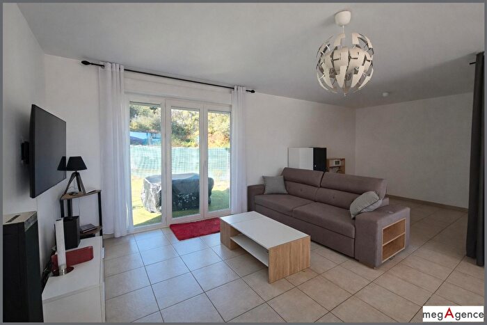 Maison à vendre - Gonfaron - 4 pièces - 3 chambres