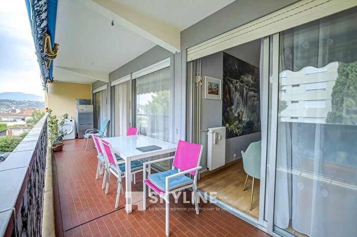 Nice, Corniche Fleurie : Appartement 4 pièces à vendre