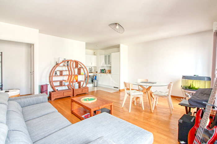 Appartement à vendre - Vélizy-Villacoublay, Le Mail - 3 pièces - 2 chambres