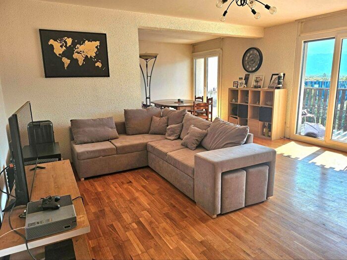 Appartement à louer - Grenoble - 3 pièces - 2 chambres