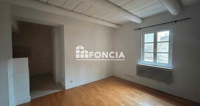 Centre Est, Uzès - Appartement 2 pièces à louer