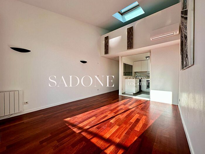 Appartement à louer - Puteaux - 3 pièces - 2 chambres