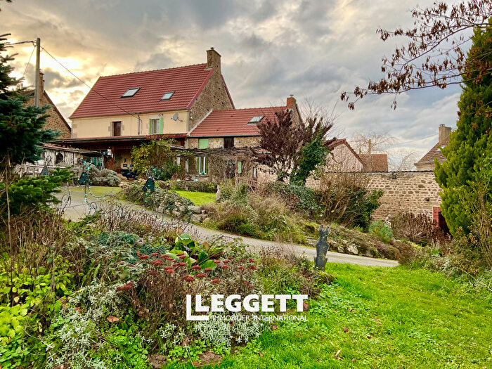 Maison à vendre - Saint-Pardoux-les-Cards - 8 pièces - 3 chambres