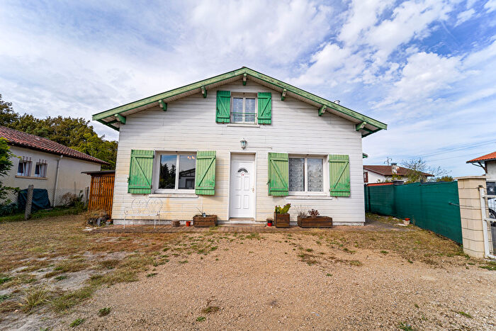 Maisons à vendre et appartements à louer - 1