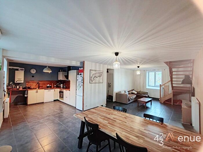 Appartement à vendre - Saint-Chamond, Le Creux - 4 pièces - 3 chambres