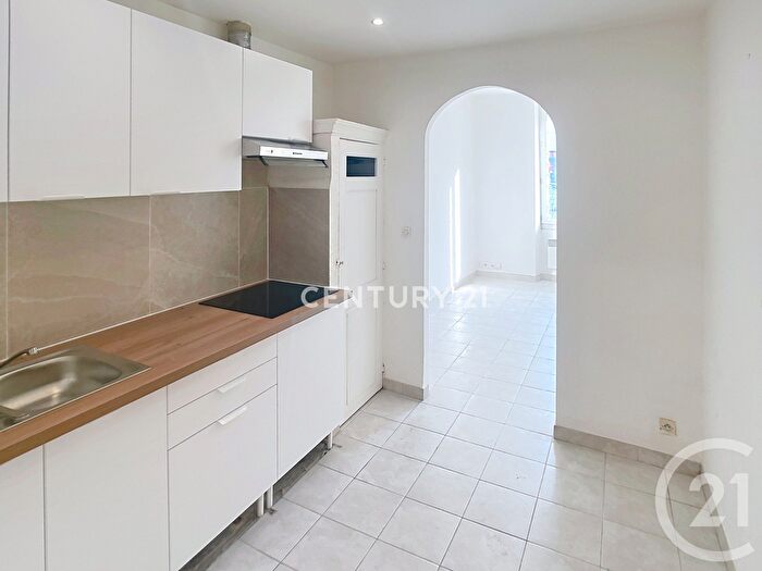 Aubagne, Passons, Verdun : Appartement 2 pièces à louer