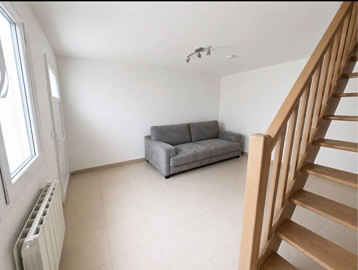 Appartement 3 pièces à Ramenas-Léo Lagrange, Montreuil, à louer