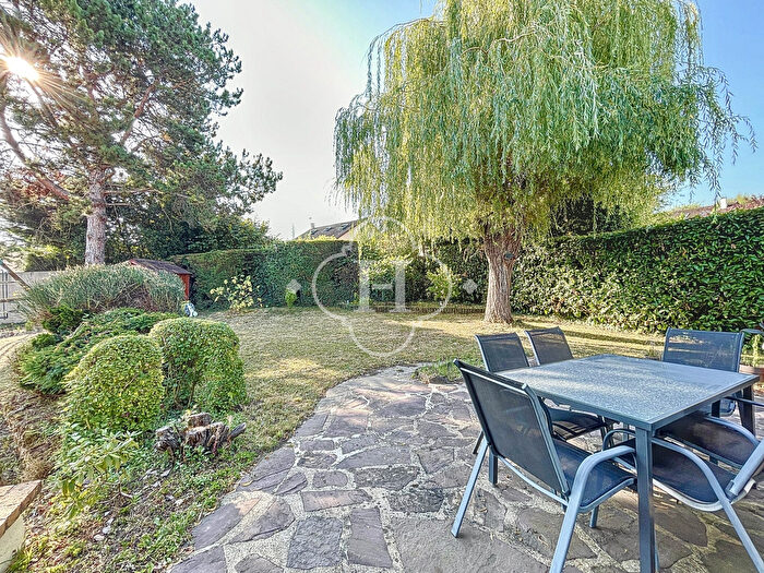 Maison à vendre - Aigremont - 7 pièces - 5 chambres