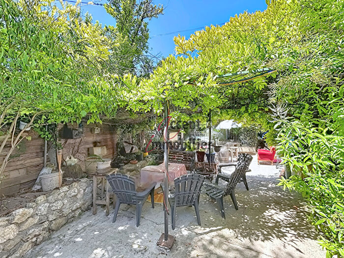 Maison 5 pièces à Robion, à vendre