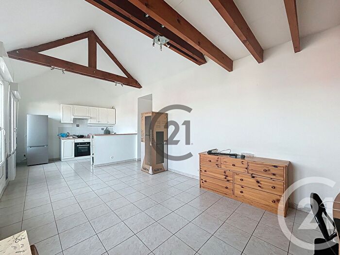 Appartement 3 pièces à vendre à Montereau-Fault-Yonne, Ville basse