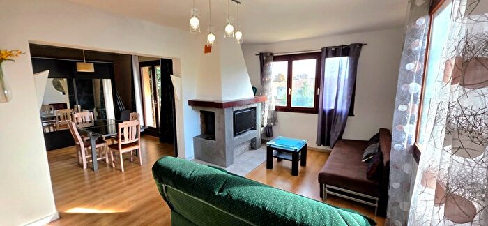 Maison à vendre - Santa-Lucia-di-Moriani - 8 pièces - 6 chambres