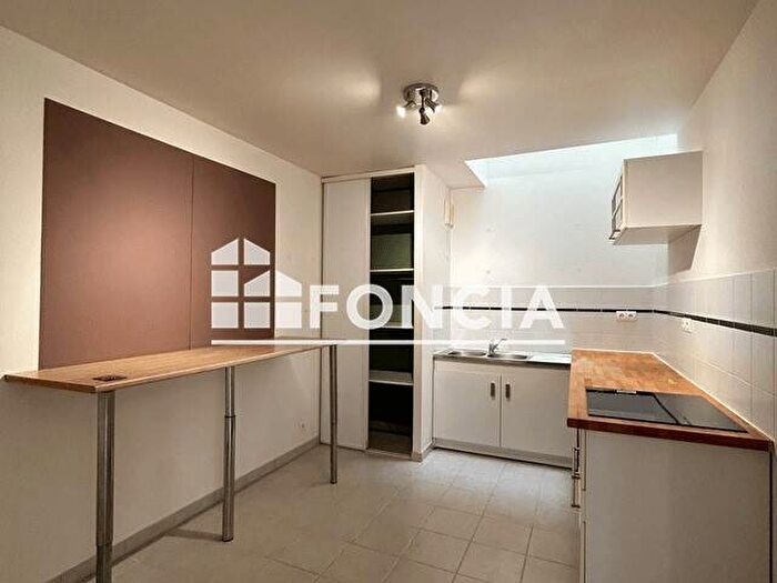 Appartement à louer - Carmes-République, Orléans - 2 pièces - 1 chambre