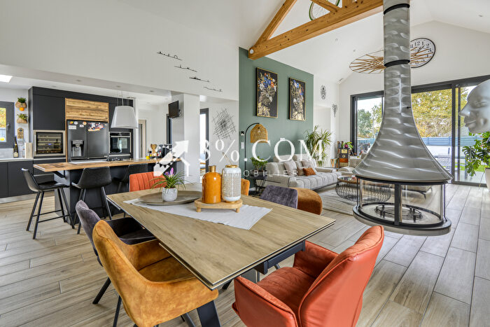 Maison à vendre - La Chapelle-sur-Erdre, Centre-ville, Gare, Chêne Vert - 6 pièces - 4 chambres