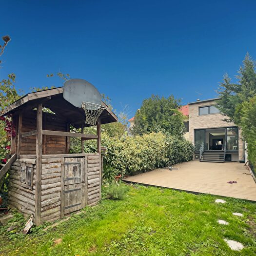Maison à vendre - Rosny-sous-Bois, La Garenne - 6 pièces - 3 chambres