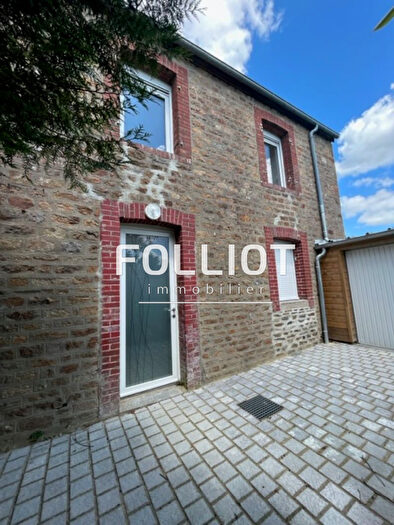 Maison à louer - Vire, Centre-ville, Gare - 3 pièces - 2 chambres