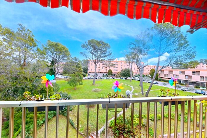 Appartement à vendre - Peymeinade - 2 pièces - 1 chambre