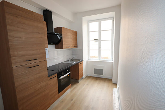 Appartement à louer - La Charité-sur-Loire - 2 pièces - 1 chambre