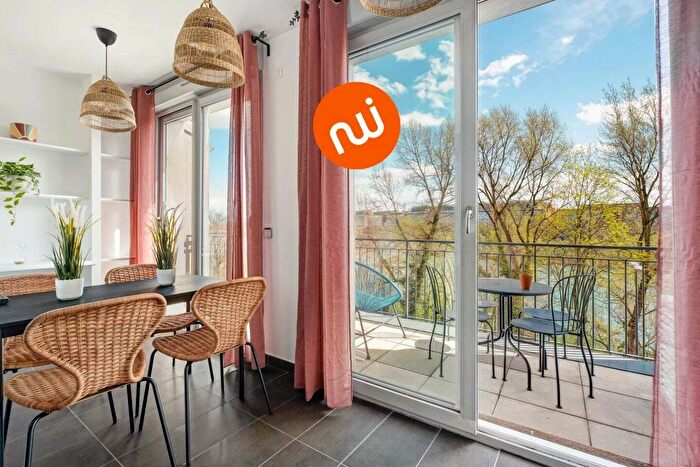 Appartement à louer - Saint Clair- Quais du Rhône, Caluire-et-Cuire - 3 pièces - 2 chambres