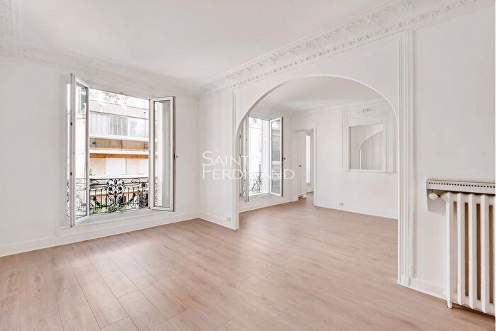 Paris 16ème, Porte de Saint-Cloud, Auteuil-Sud : Appartement 4 pièces à vendre
