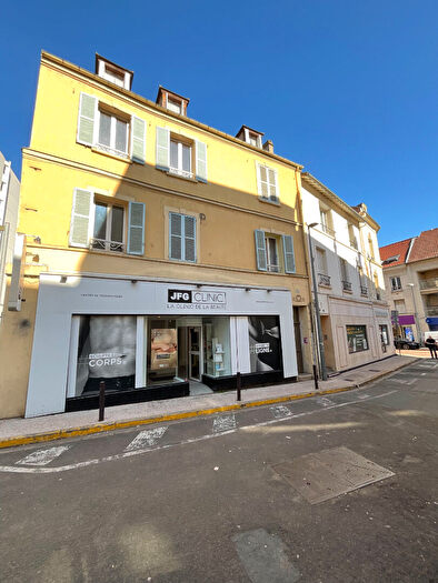 Appartement 1 pièce à Poissy, Centre-ville, à vendre