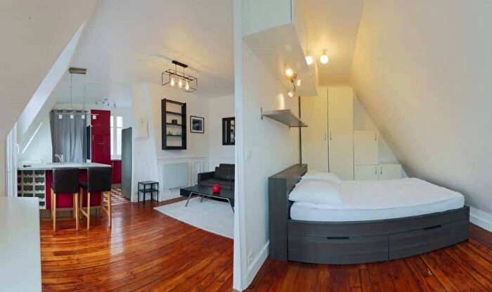 Appartement à louer - Goutte dOr-Château Rouge, Paris ème arrondissement - 1 pièce