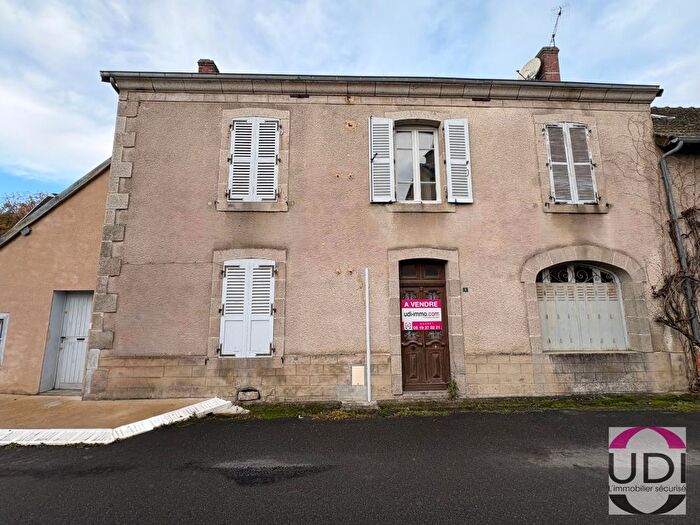 Maison 6 pièces à vendre à Sainte-Feyre
