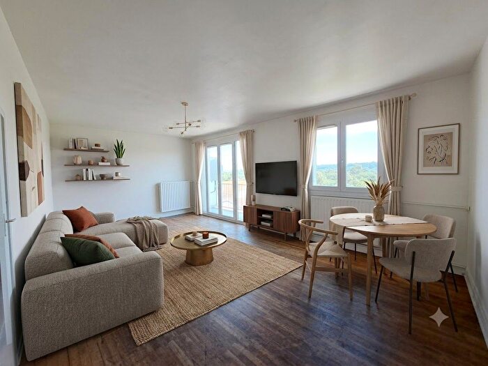 Appartement 5 pièces à Vernaison, à vendre