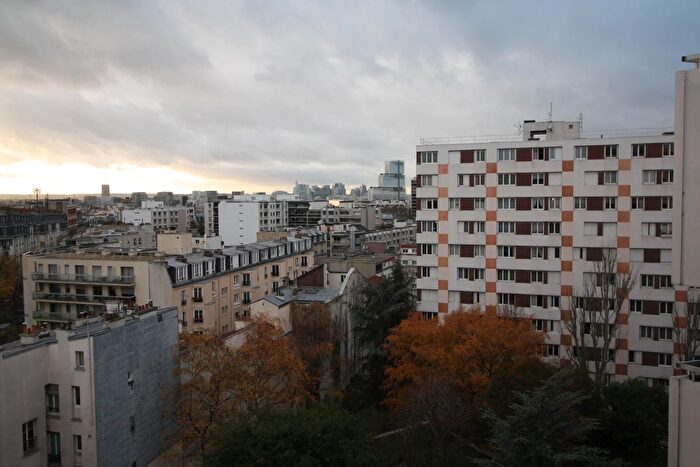 Appartement 3 pièces à Paris 18ème, Grandes Carrières, Clichy, à louer