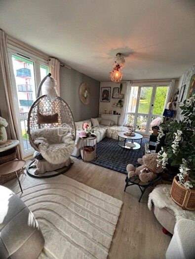 Corbeil-Essonnes, Pressoir, Prompt : Appartement 4 pièces à vendre