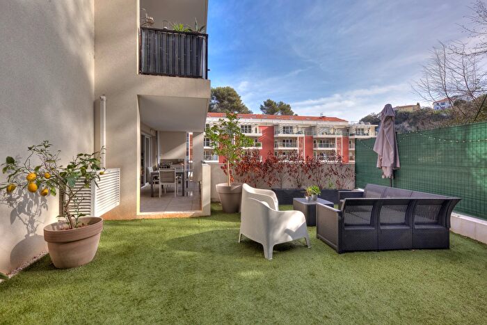 Appartement à vendre - Nice, Saint-Pierre de Feric - 4 pièces - 3 chambres