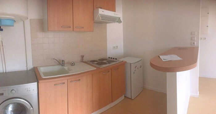 Appartement 2 pièces à Centre Ville, Montceau-les-Mines, à louer