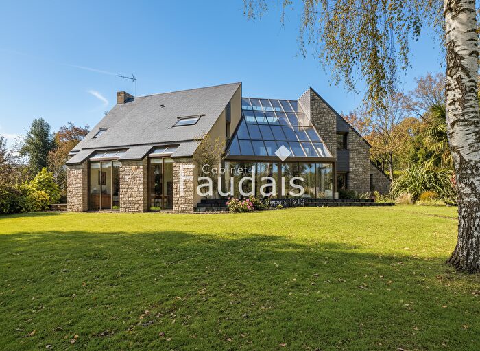 Maison à vendre - Coutances - 7 pièces - 5 chambres