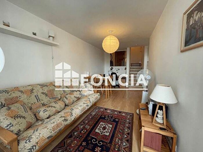 Appartement à louer - Gratte Ciel, Villeurbanne - 2 pièces - 1 chambre