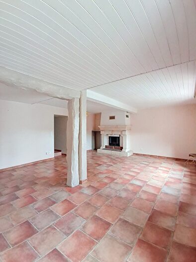 Maison à louer - Roumégoux - 3 pièces - 2 chambres