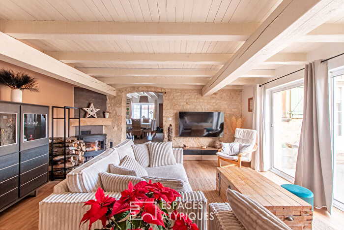 Maison à vendre - Les Magnils-Reigniers - 7 pièces - 4 chambres