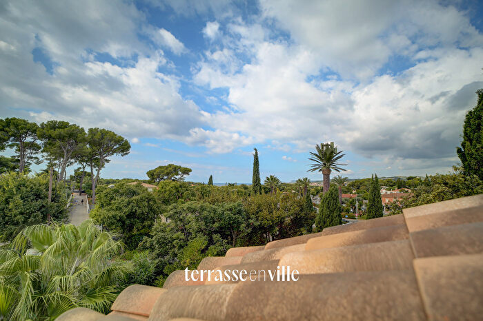 Appartement à vendre - Sanary-sur-Mer, La Poussarague - 4 pièces - 3 chambres