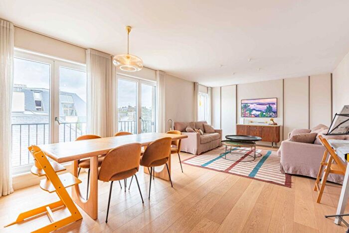 Appartement à louer - Archives, Paris ème arrondissement - 3 pièces - 2 chambres