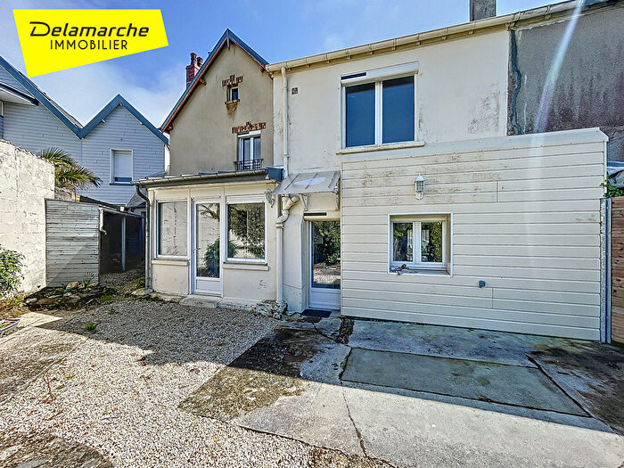 Maison à vendre - Donville-les-Bains - 6 pièces - 4 chambres